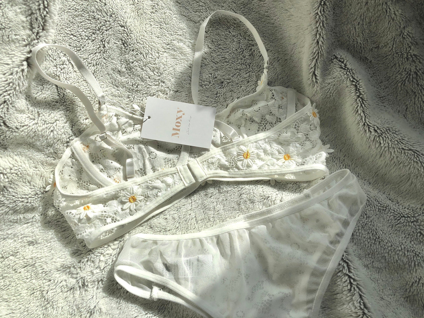 White Flower Lingerie Set | White Lace & Wild Flower Bra Set – Moxy